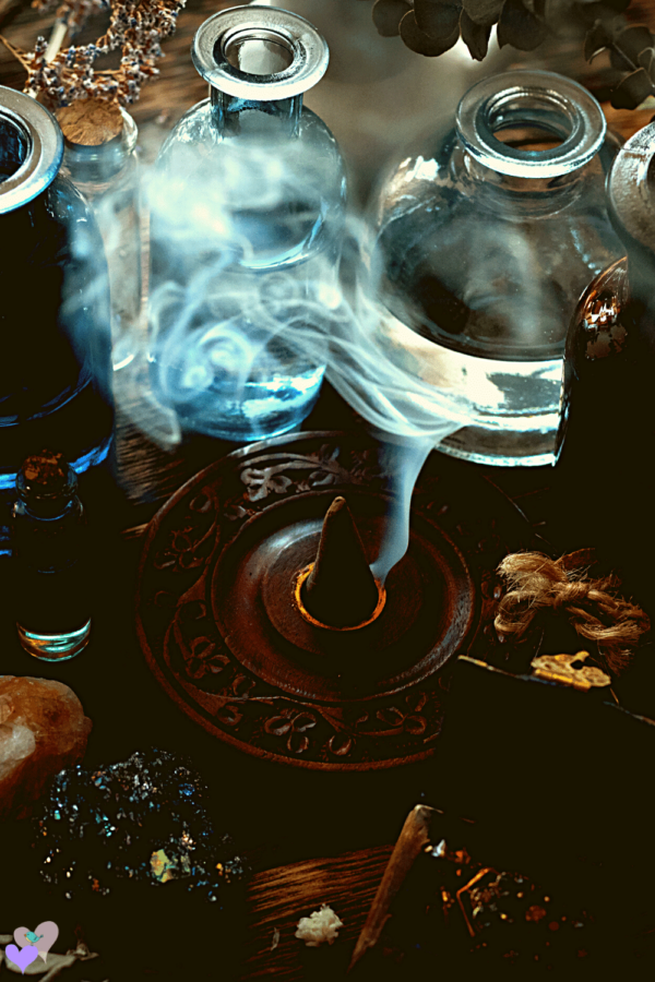 12 Best Gifts for Witches (She Will Love!) - Captivating Crazy